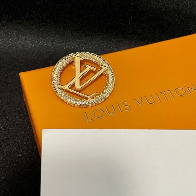 Accurate model Louis Vuitton Brooches