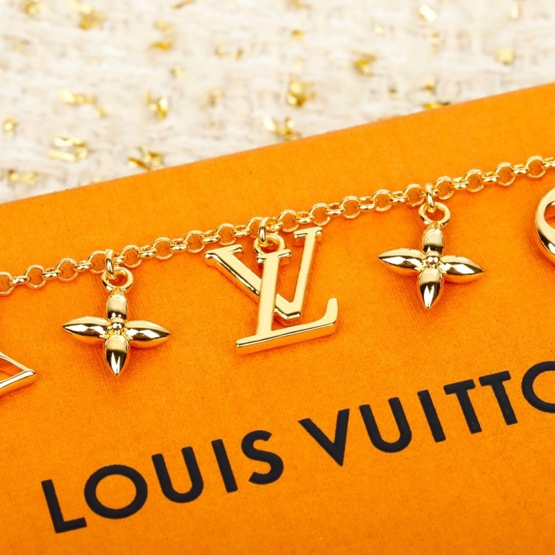 Affordable Louis Vuitton Brooches
