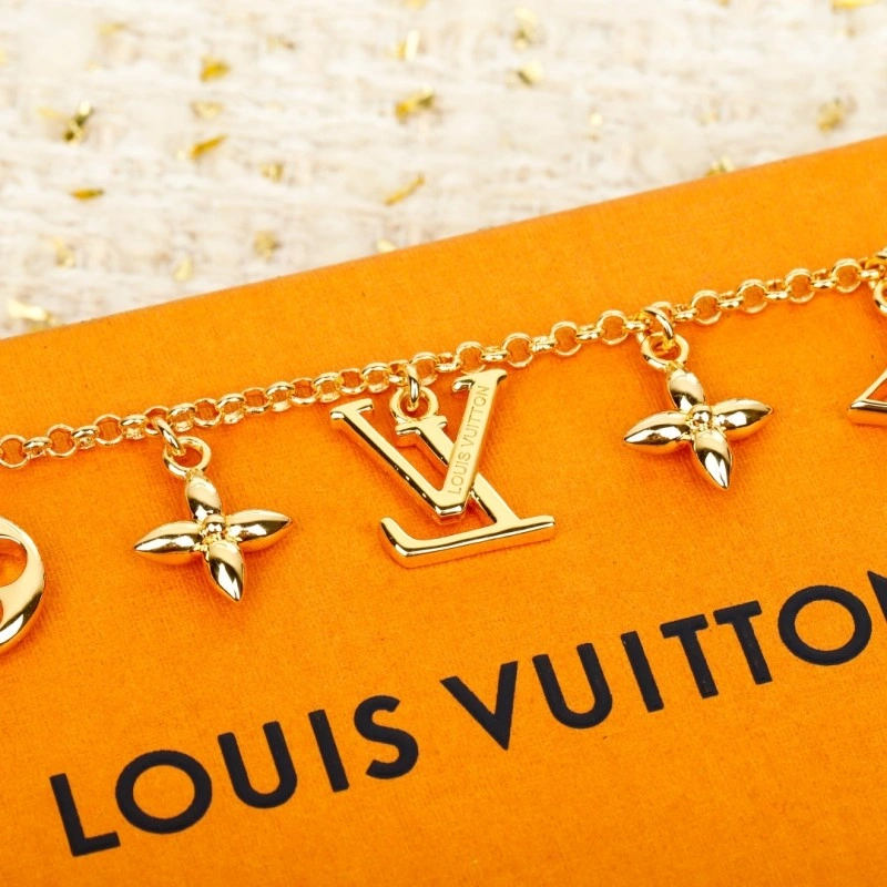 Affordable Louis Vuitton Brooches