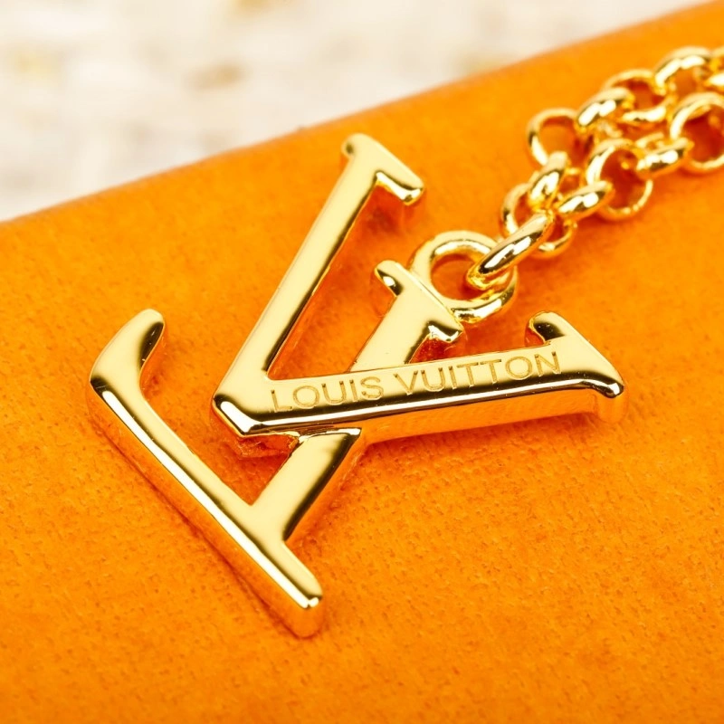 Affordable Louis Vuitton Brooches