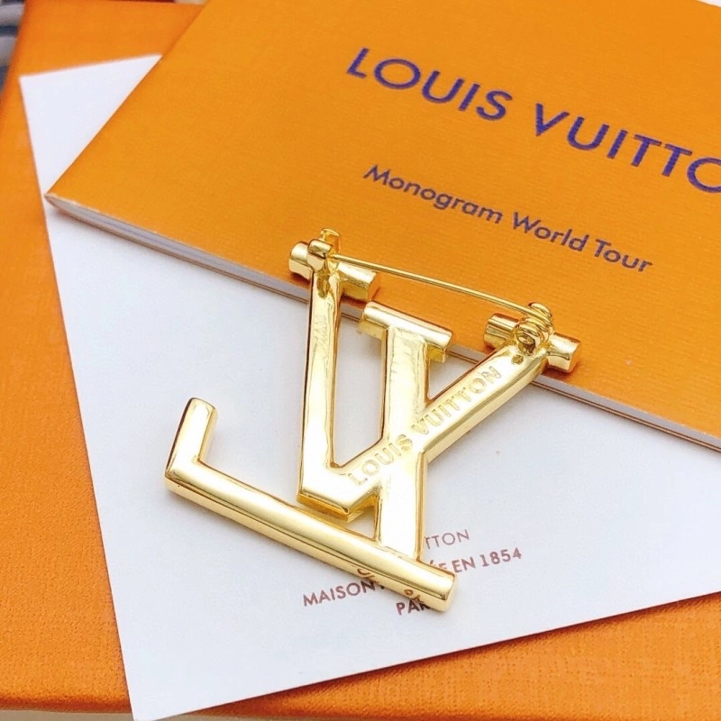 Reasonably priced Louis Vuitton Brooches