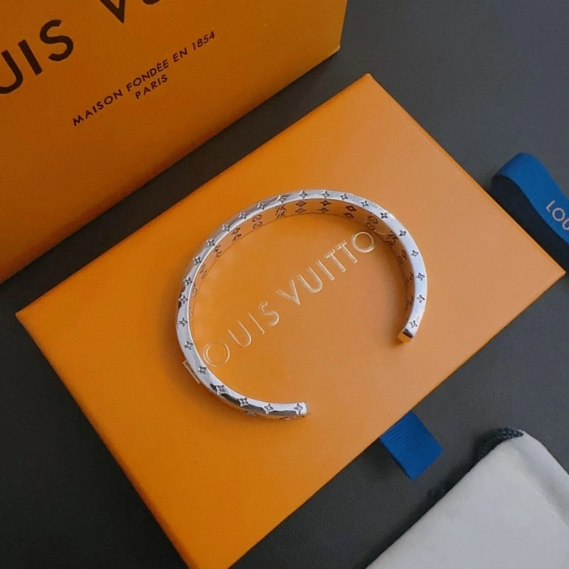 OEM Louis Vuitton Brooches