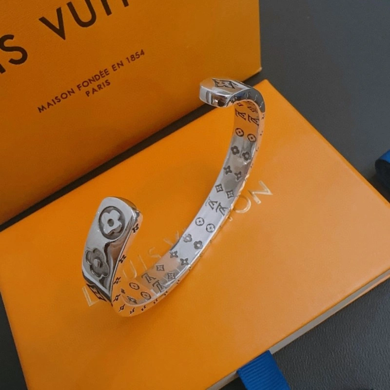 OEM Louis Vuitton Brooches