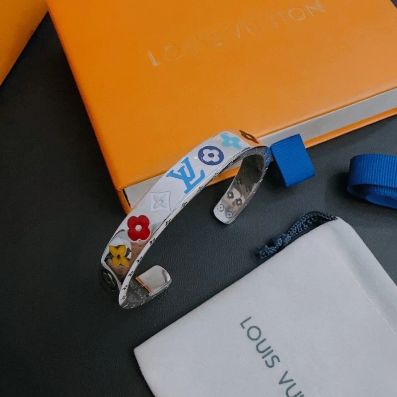 Louis Vuitton Brooches