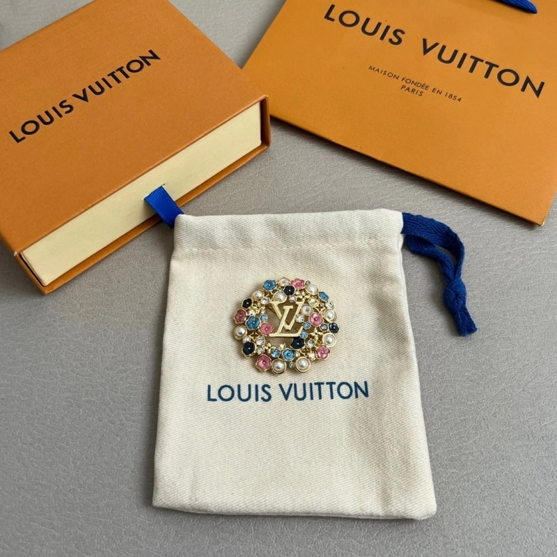 Low-cost Louis Vuitton Brooches