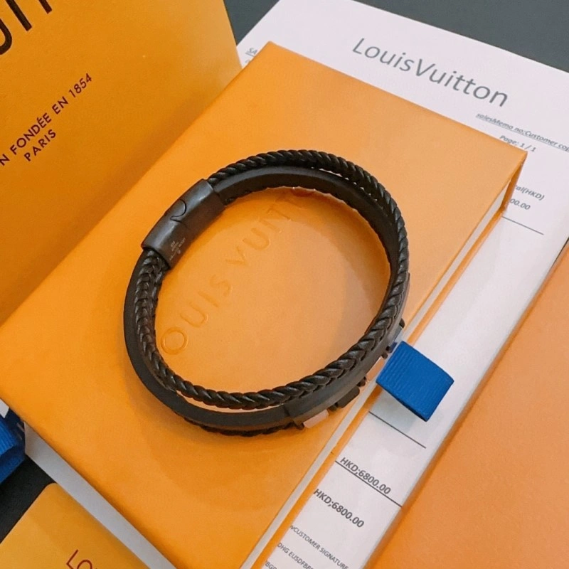 Exact replica Louis Vuitton Brooches