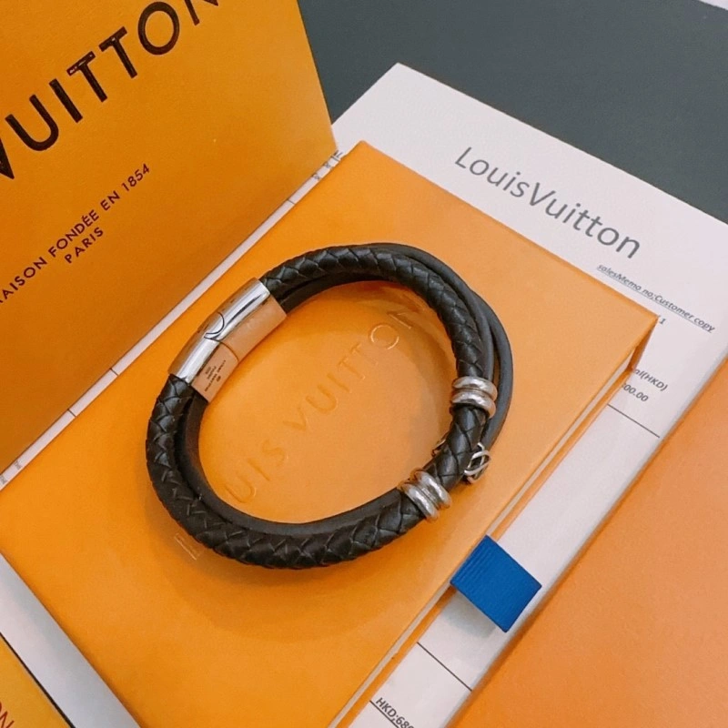 High accuracy Louis Vuitton Brooches