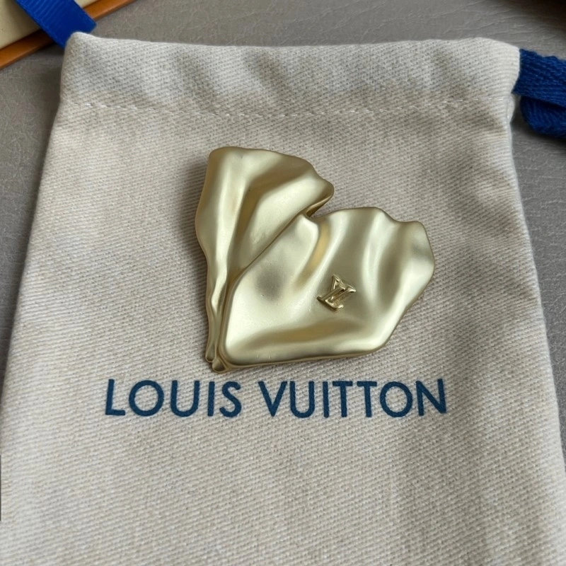 Official Louis Vuitton Brooches