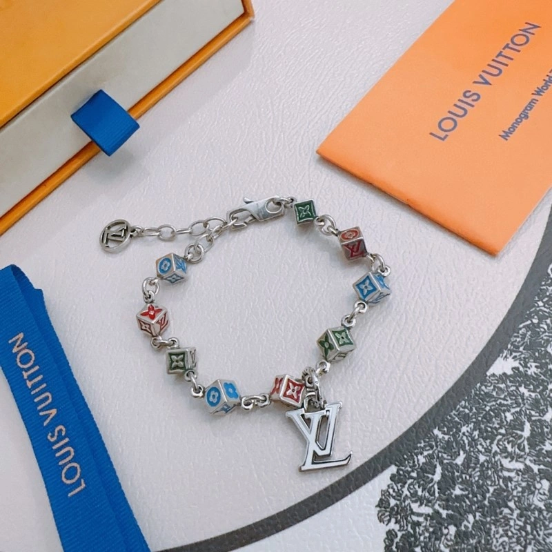Economical Louis Vuitton Brooches