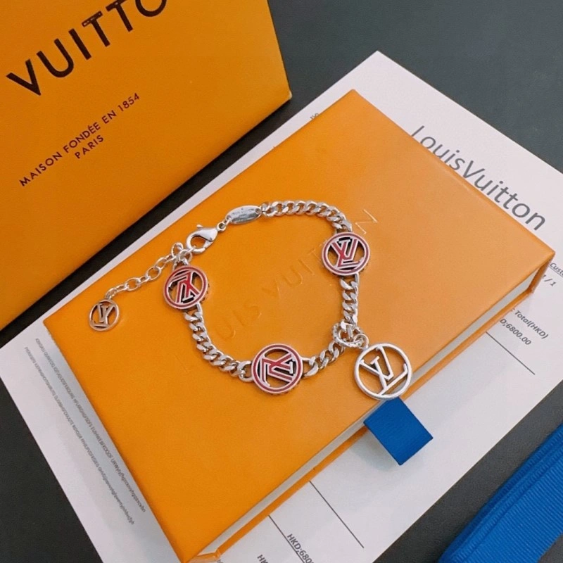 Affordable Louis Vuitton Brooches