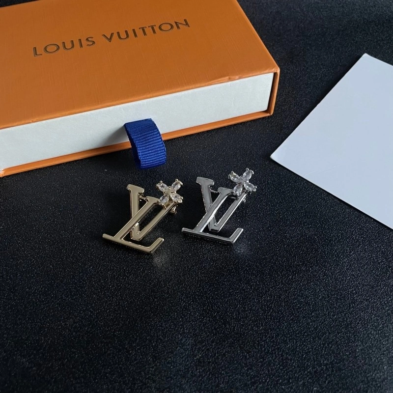 Reasonably priced Louis Vuitton Brooches