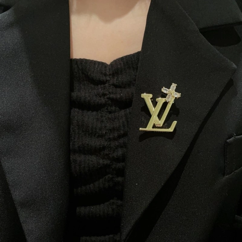 Reasonably priced Louis Vuitton Brooches