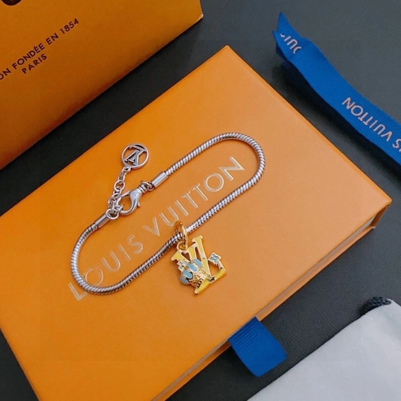 Official Louis Vuitton Brooches