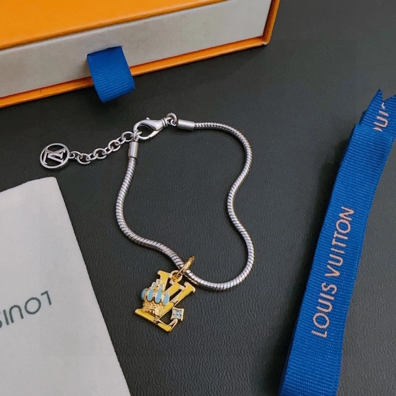 Official Louis Vuitton Brooches