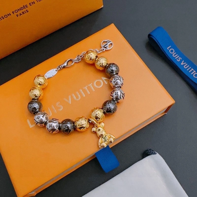 Affordable Louis Vuitton Brooches