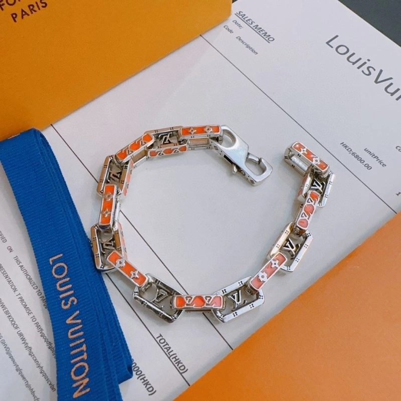 Official Louis Vuitton Brooches