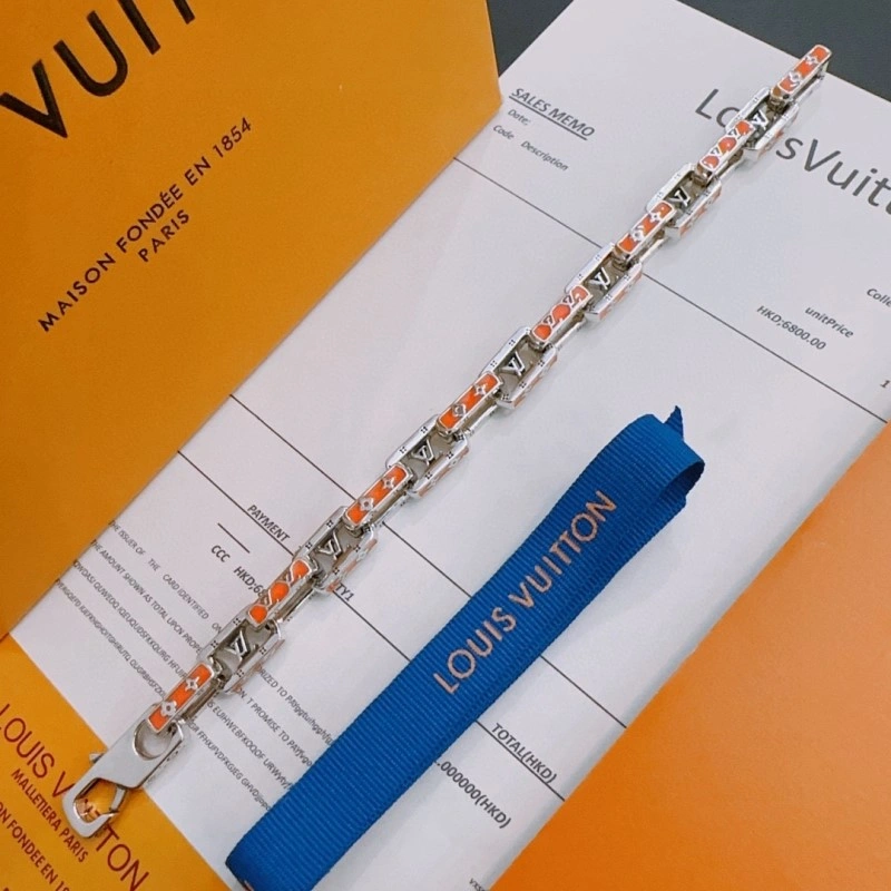 Official Louis Vuitton Brooches