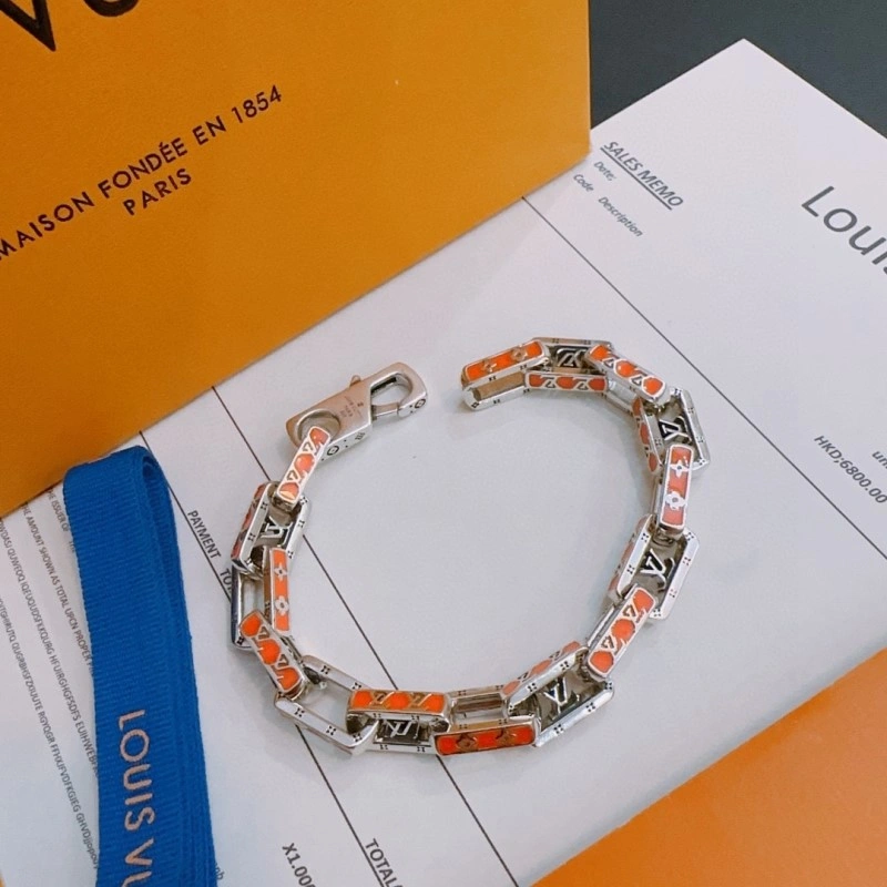 Official Louis Vuitton Brooches