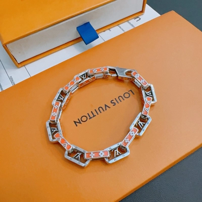 Official Louis Vuitton Brooches