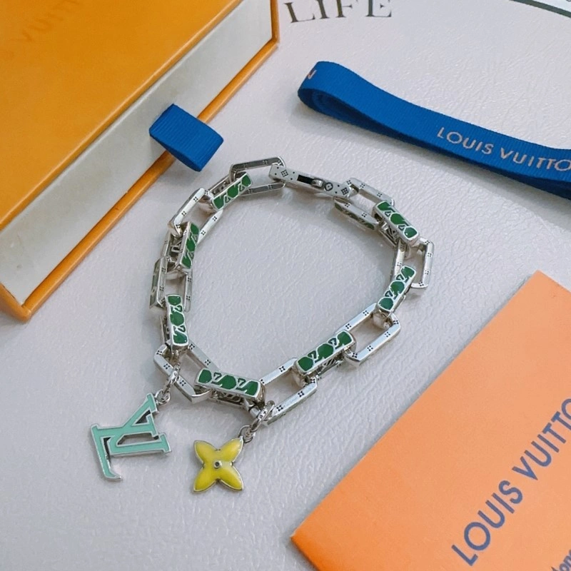 Inexpensive Louis Vuitton Brooches