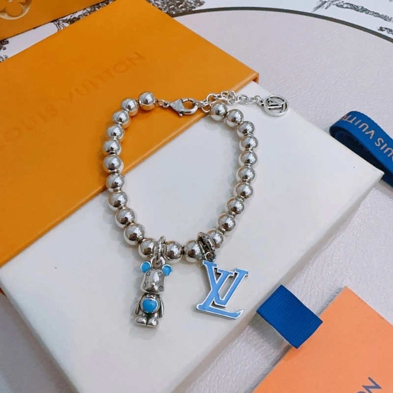 Low-cost Louis Vuitton Brooches