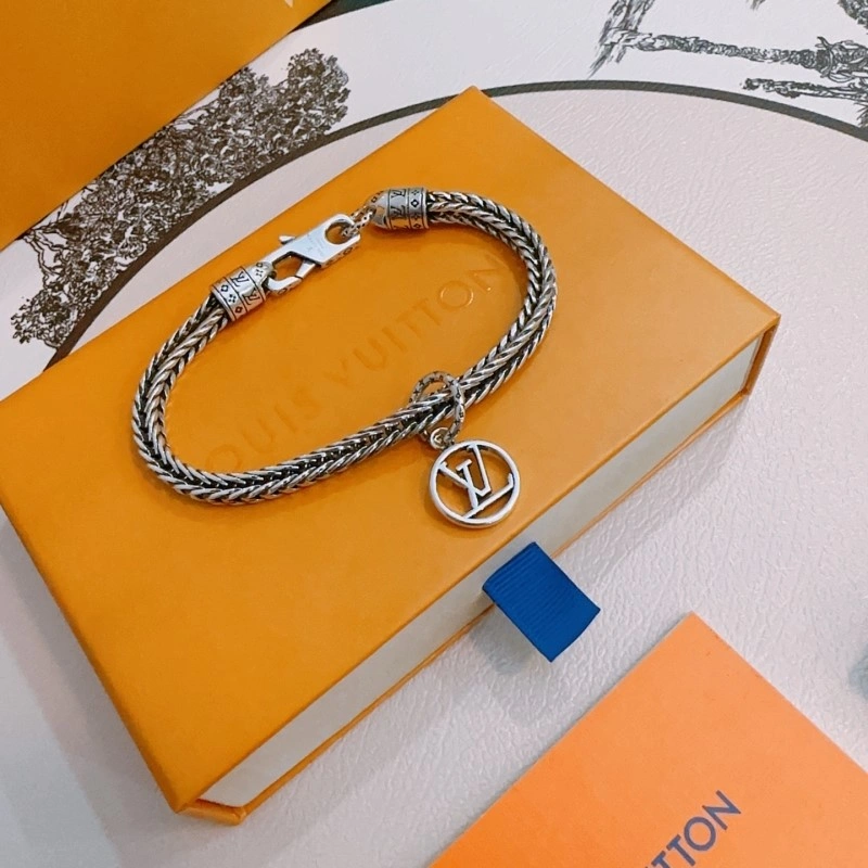 High fidelity Louis Vuitton Brooches