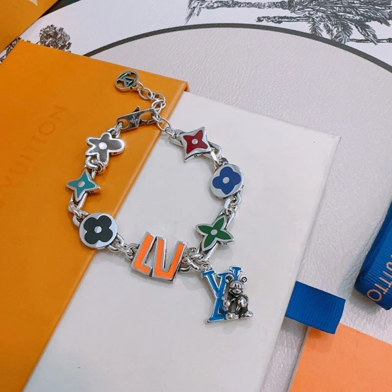 Factory-made Louis Vuitton Brooches