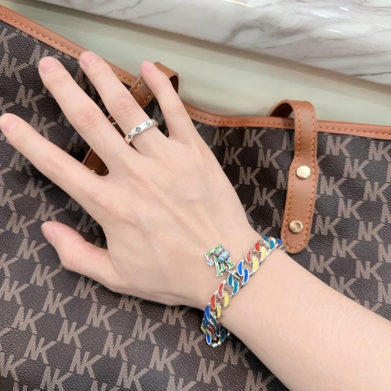 Official Louis Vuitton Brooches
