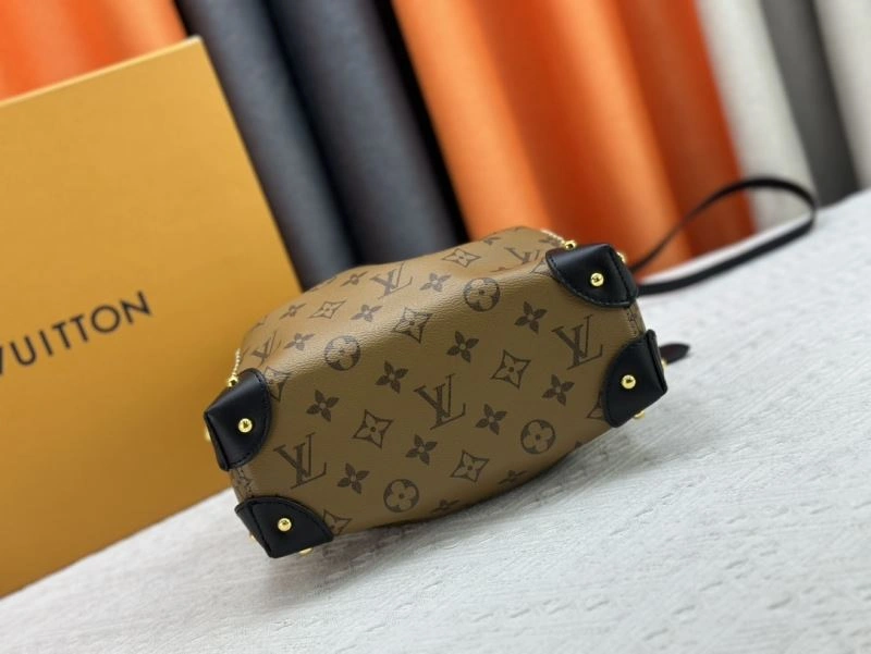 Reasonably priced Louis Vuitton Bucket Bags