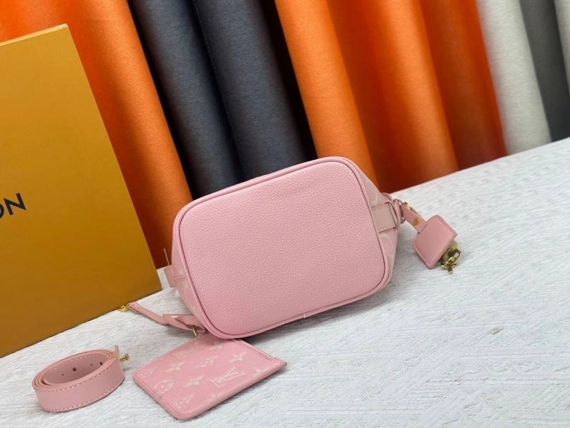 Low-cost Louis Vuitton Bucket Bags