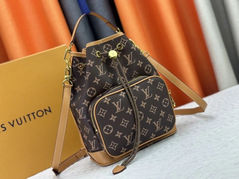 Accurate model Louis Vuitton Bucket Bags