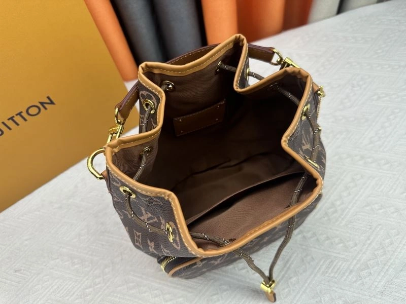 Accurate model Louis Vuitton Bucket Bags