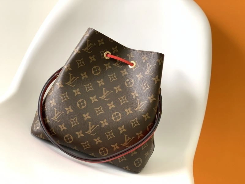 High accuracy Louis Vuitton Bucket Bags