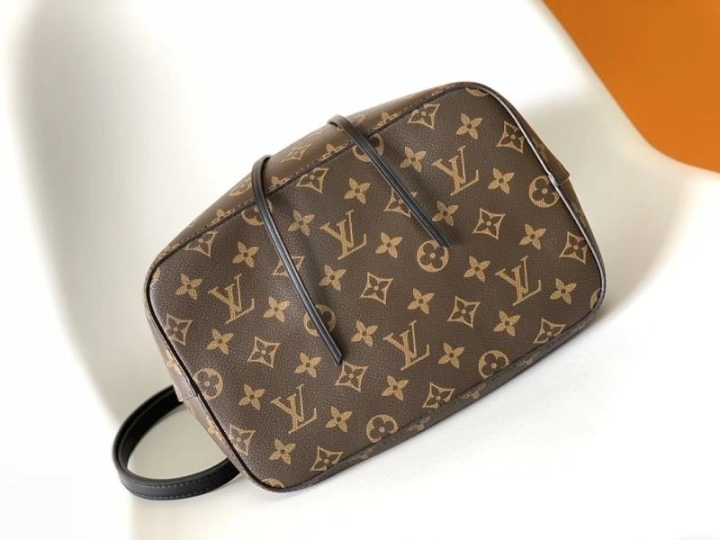 Cut-rate Louis Vuitton Bucket Bags