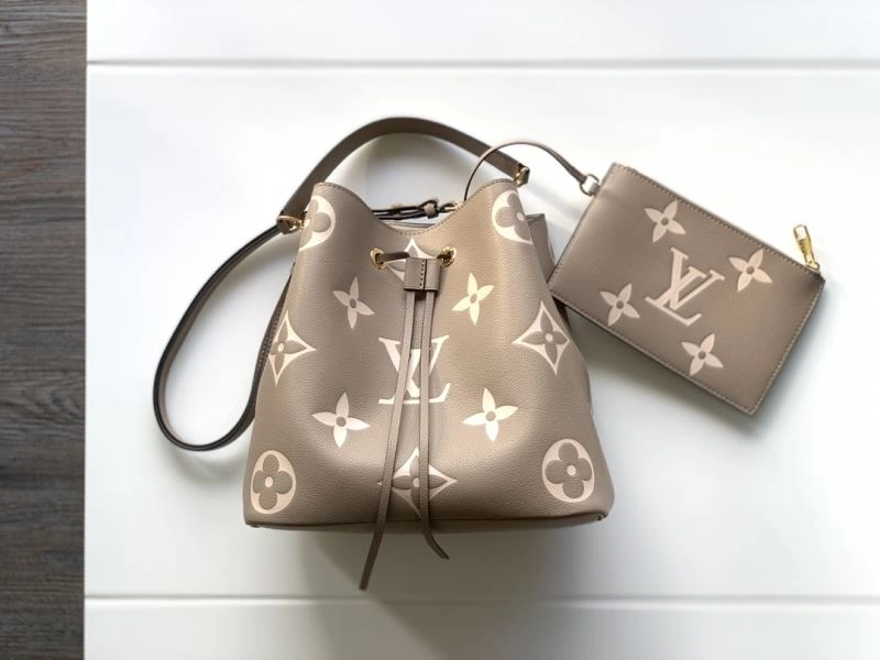 Inexpensive Louis Vuitton Bucket Bags