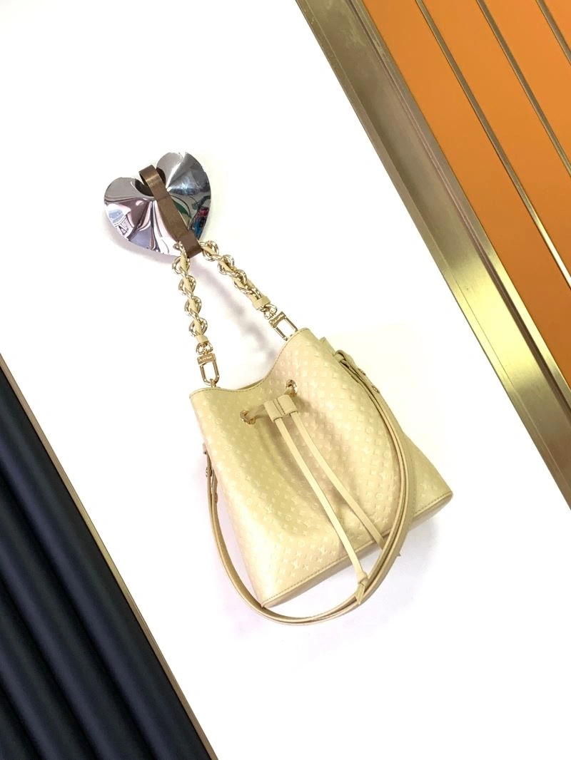 Low-cost Louis Vuitton Bucket Bags