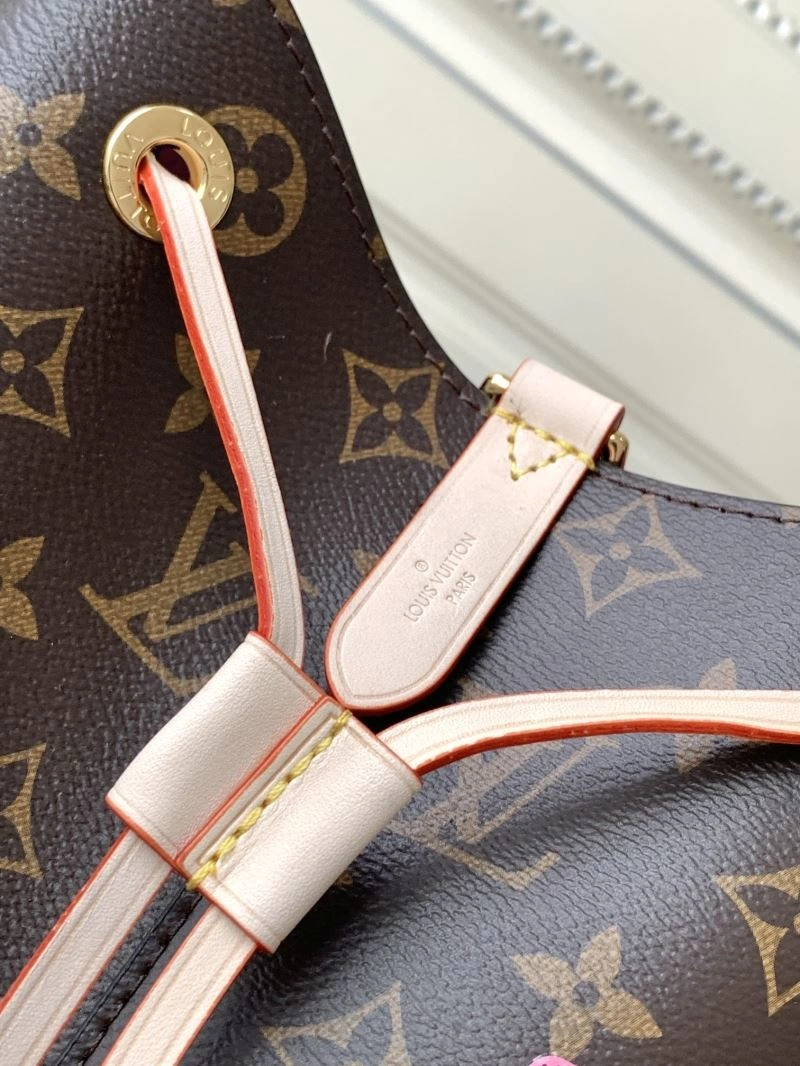 Bargain Louis Vuitton Bucket Bags