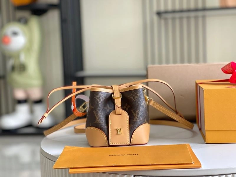 Mirror quality Louis Vuitton Bucket Bags