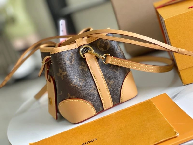 Mirror quality Louis Vuitton Bucket Bags