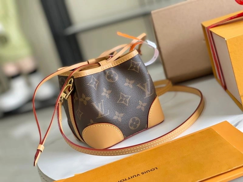 Mirror quality Louis Vuitton Bucket Bags