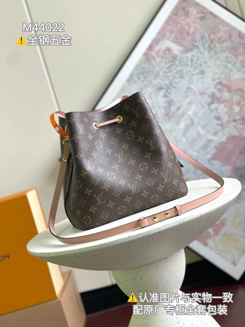 Bargain Louis Vuitton Bucket Bags
