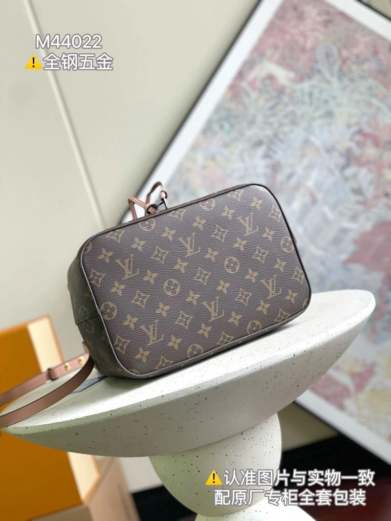 Bargain Louis Vuitton Bucket Bags