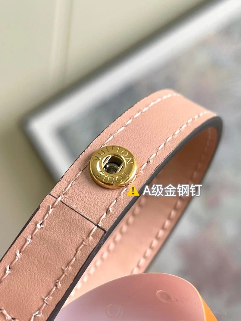 Bargain Louis Vuitton Bucket Bags
