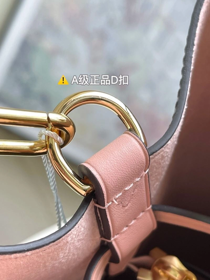 Bargain Louis Vuitton Bucket Bags