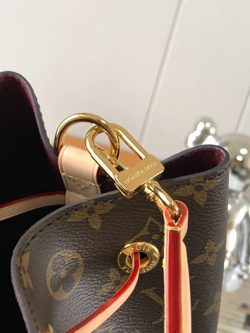 Bargain Louis Vuitton Bucket Bags