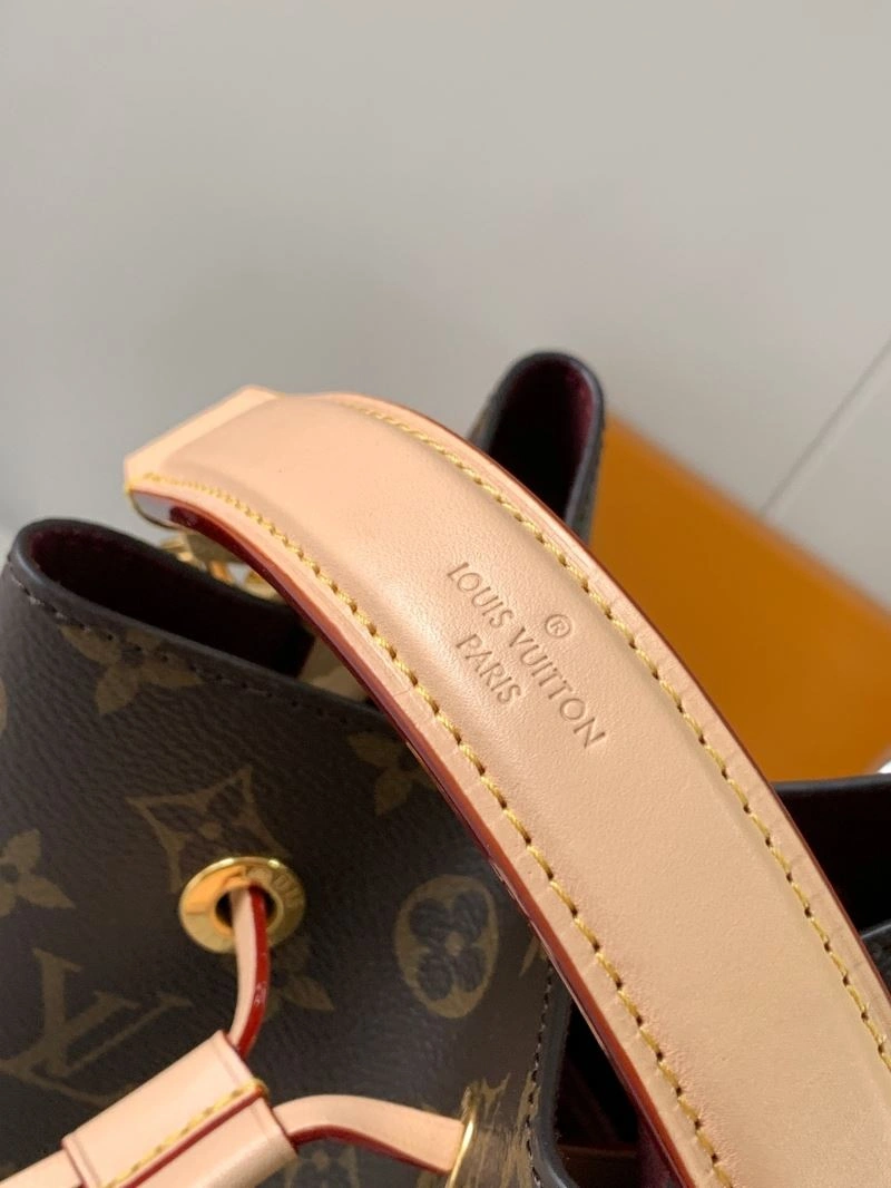 Bargain Louis Vuitton Bucket Bags