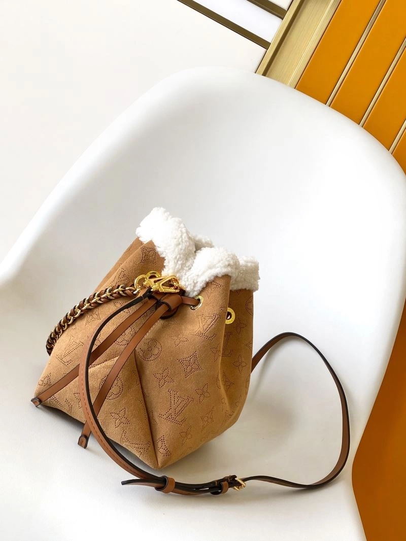 Low-cost Louis Vuitton Bucket Bags