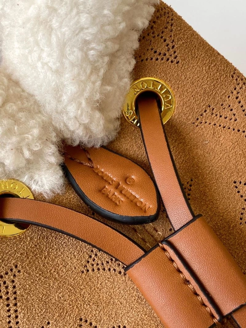 Low-cost Louis Vuitton Bucket Bags
