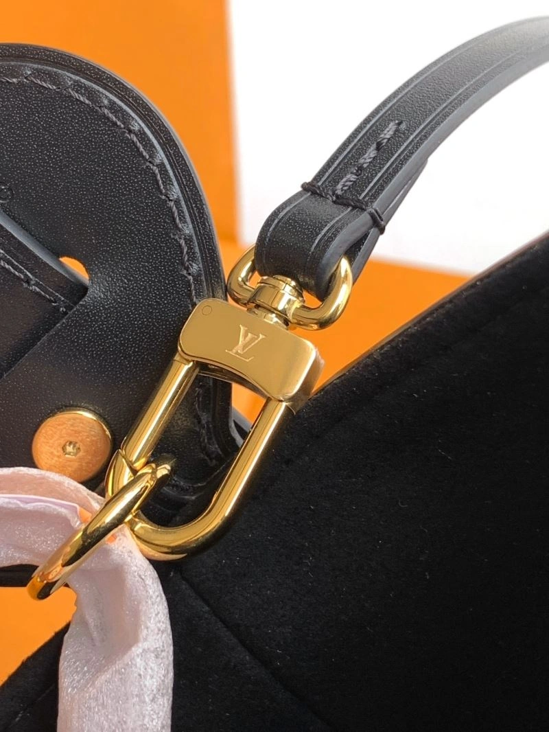 Reasonably priced Louis Vuitton Bucket Bags