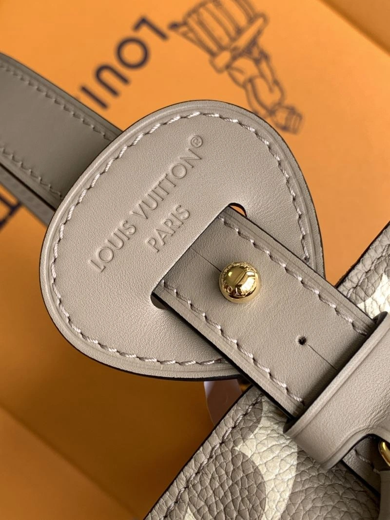 Precise copy Louis Vuitton Bucket Bags